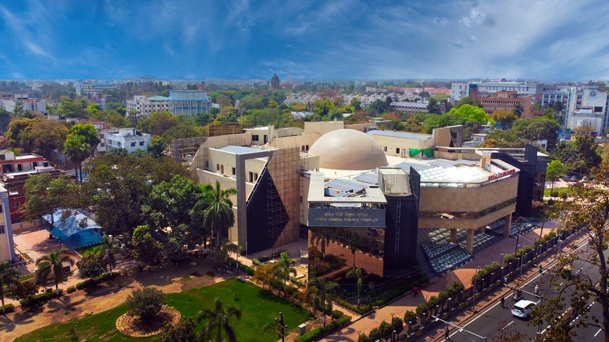 Top 10 Tourist Places in Patna: Location, Timing & Entry Fee